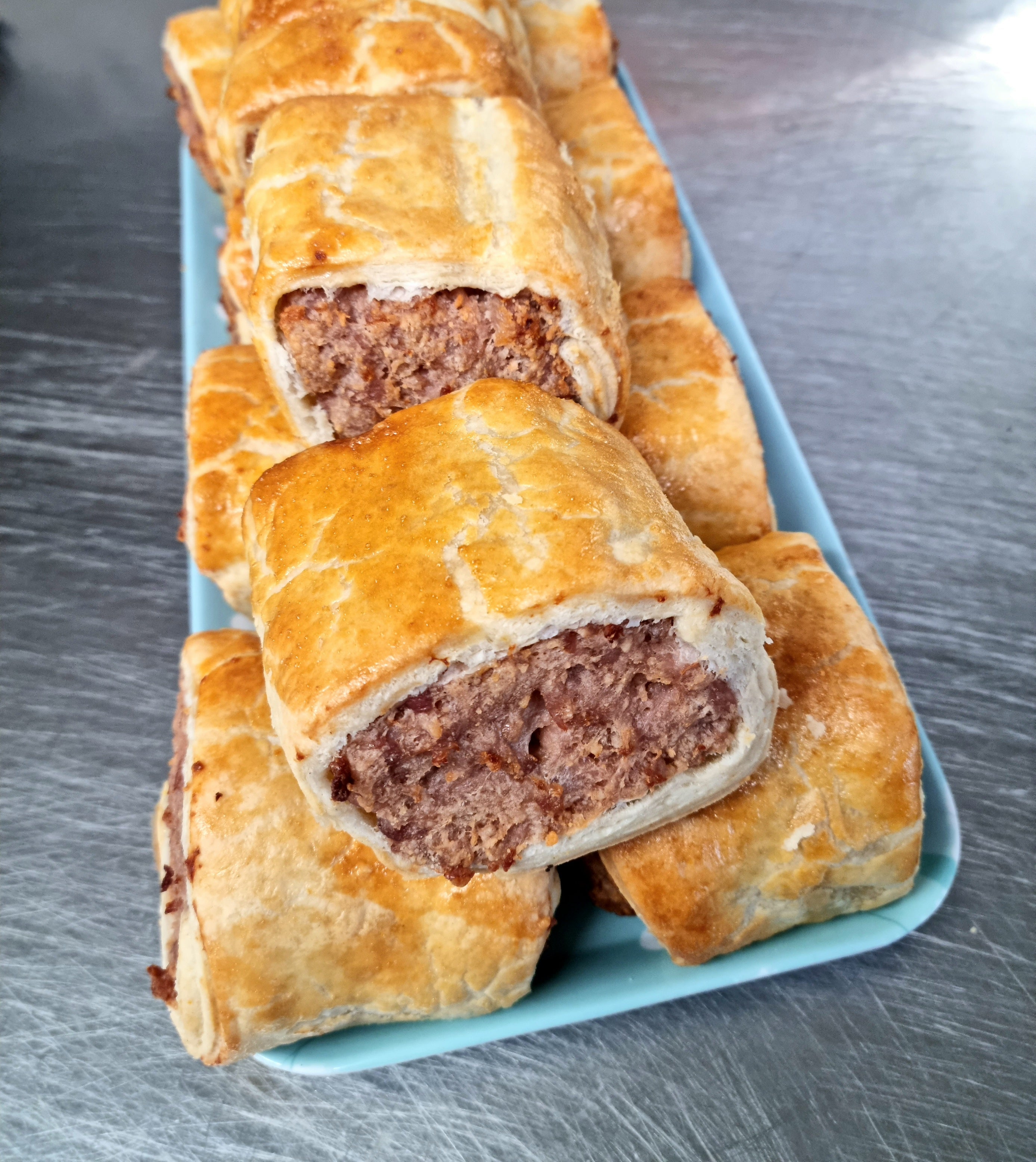 Honey & Wholegrain Mustard Sausage Roll – BMC Cakery