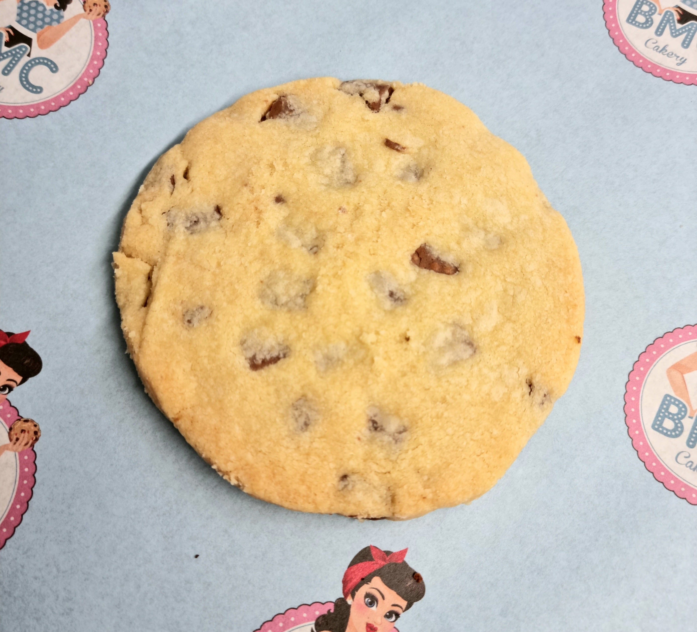 Chocolate Chunk Shortbread Biscuit – BMC Cakery
