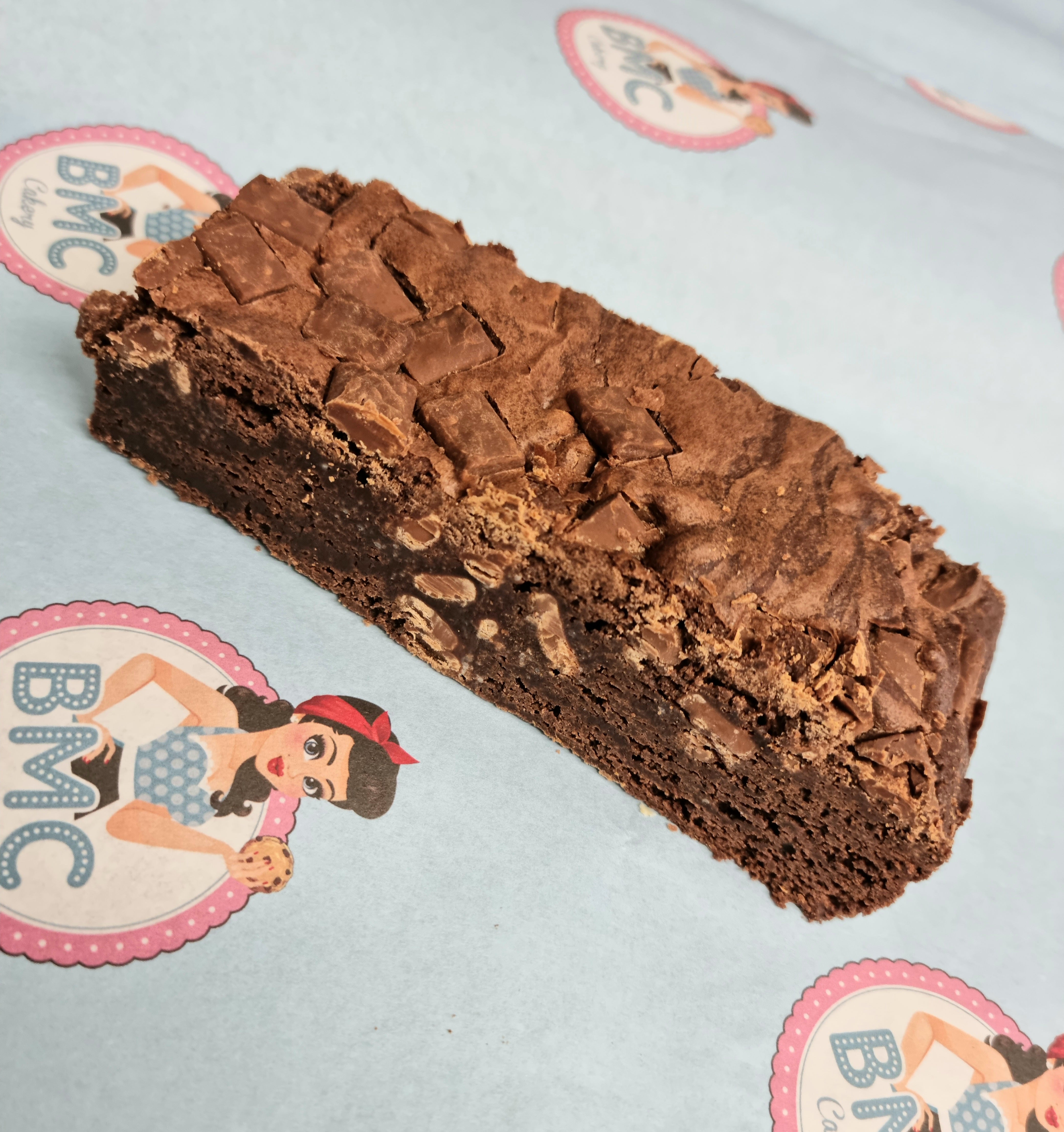 Chocolate Chunk Brownie – BMC Cakery